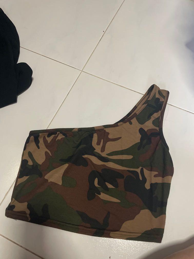 Army camo toga crop top, Women's Fashion, Tops, Sleeveless on Carousell