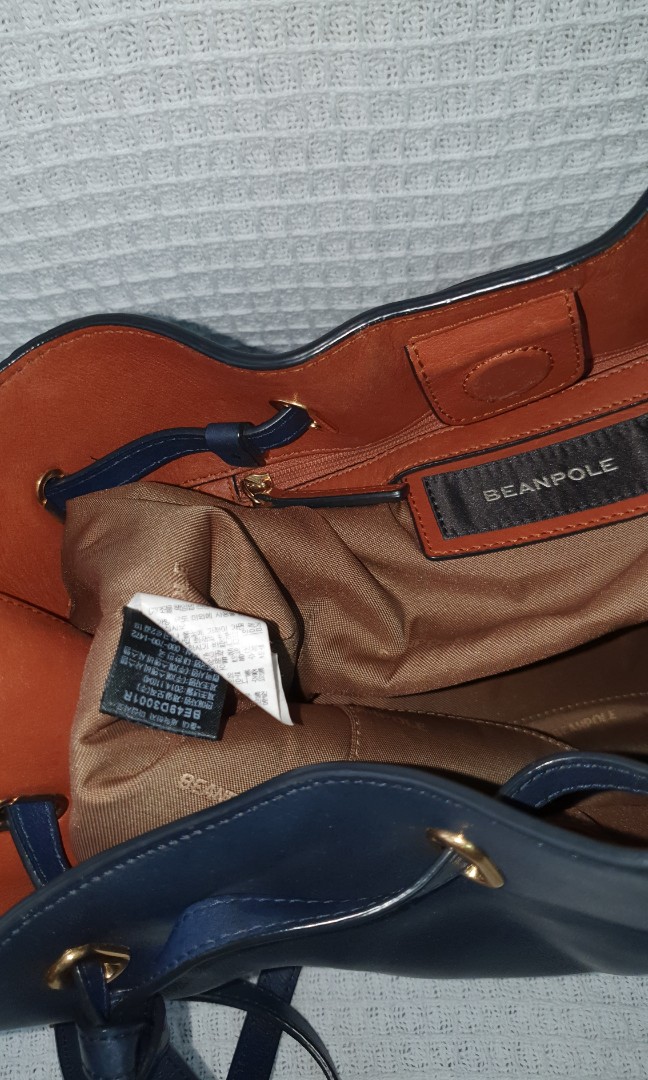 Beanpole, Women's Fashion, Bags & Wallets, Shoulder Bags on Carousell