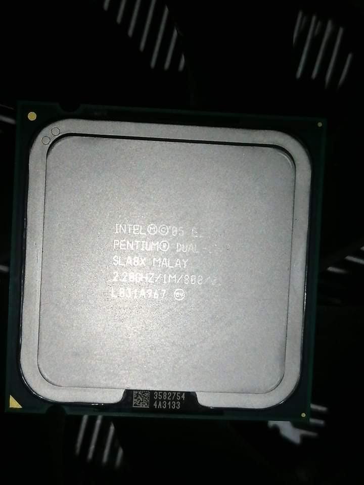 Intel PENTIUM DUAL CORE E2200 (MALAY) with heatsink, Computers & Tech ...