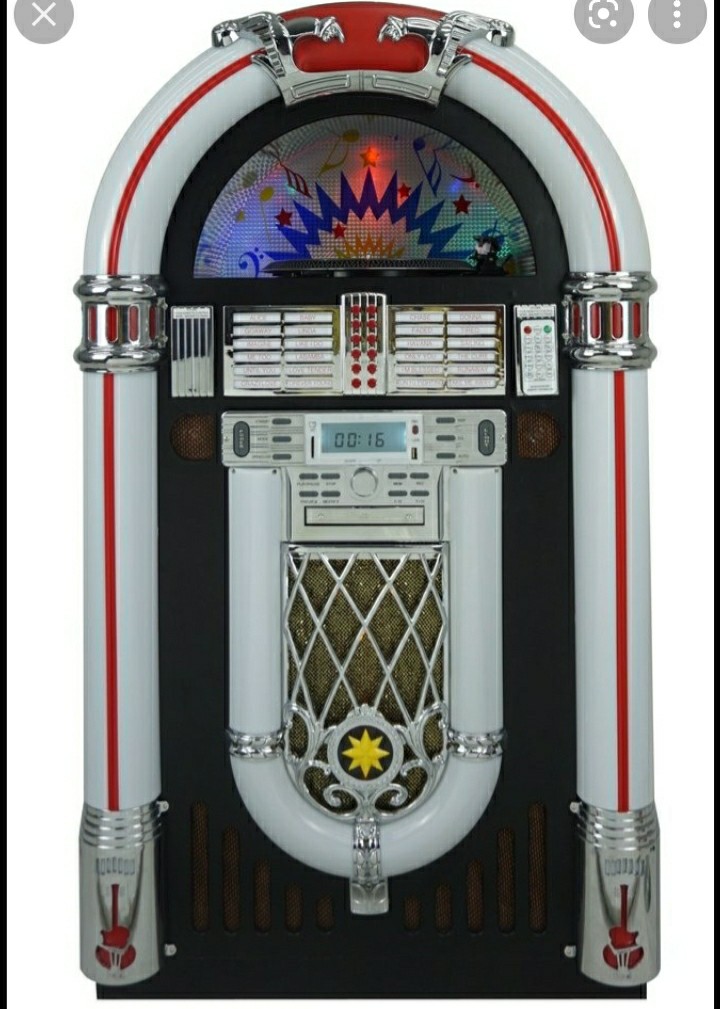 Jukebox, Furniture & Home Living, Home Decor, Other Home Decor on Carousell