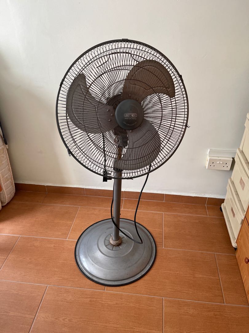 Must clear : Used Standing Fan, TV & Home Appliances, Air Conditioners ...