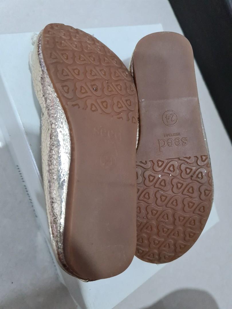 Seed Girl Shoe, Babies & Kids, Babies & Kids Fashion on Carousell