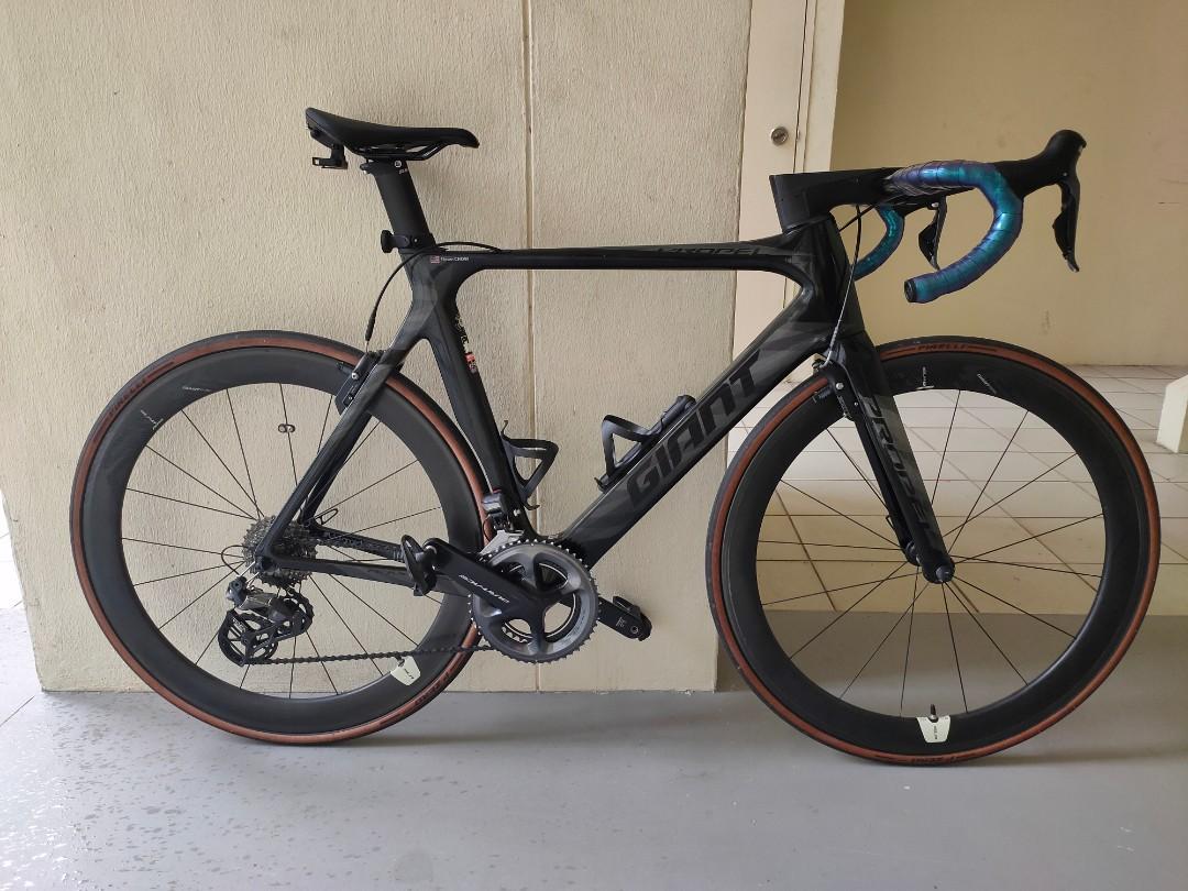 Selling Giant Propel Advanced Pro 1 2019 Pure Aero Road Bike with ...