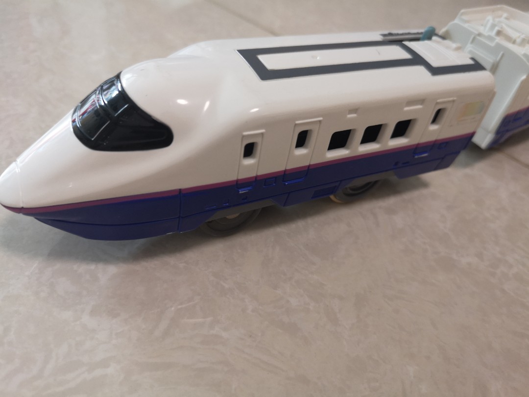 Takara Tomy Plarail Shinkansen E2 Jr series with magnet coupler ...