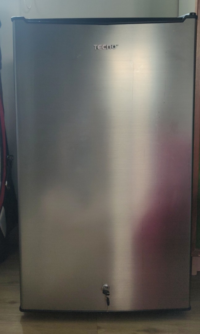 Tecno TFR90 tfr 90 bar mini small fridge refrigerator, TV & Home ...