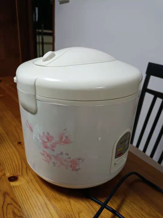 Used Rice Cooker 1.8L, TV & Home Appliances, Kitchen Appliances ...