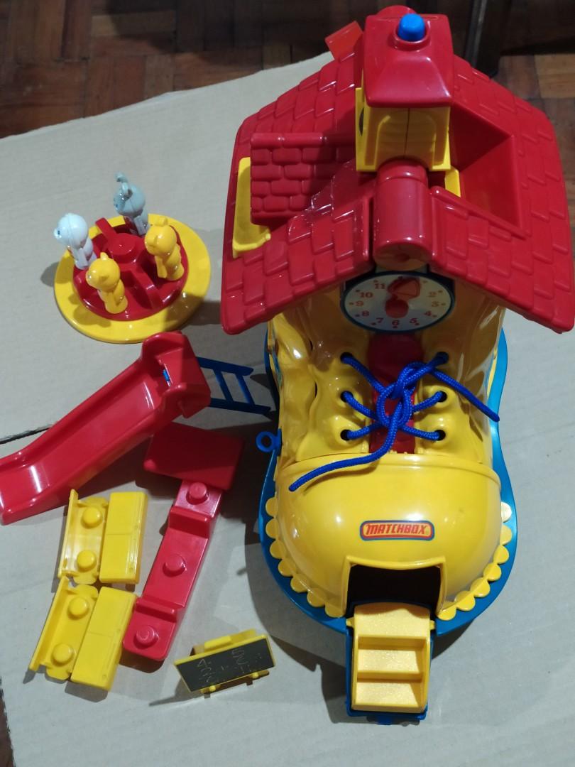Vintage Matchbox play boot shoe house 1983, Hobbies & Toys, Toys ...