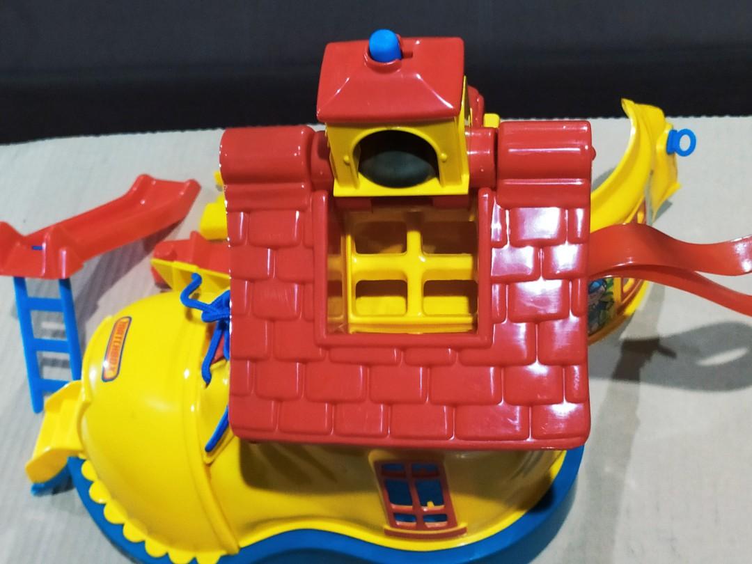 Vintage Matchbox play boot shoe house 1983, Hobbies & Toys, Toys ...