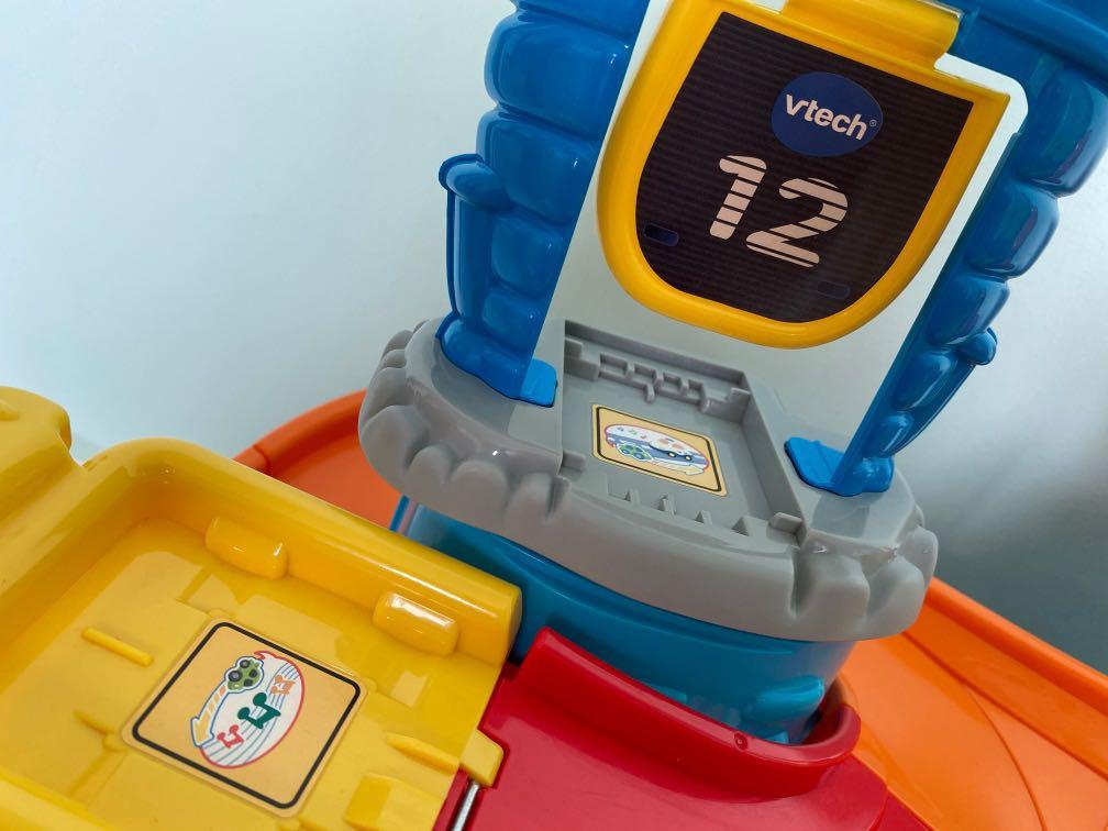 Vtech - Launch & Chase Police Tower - Race track, Hobbies & Toys, Toys ...