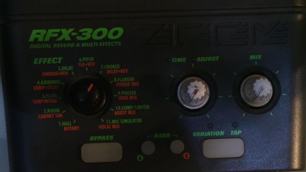 Zoom RFX-300 Reverb and multi effects processor, Hobbies & Toys, Music ...