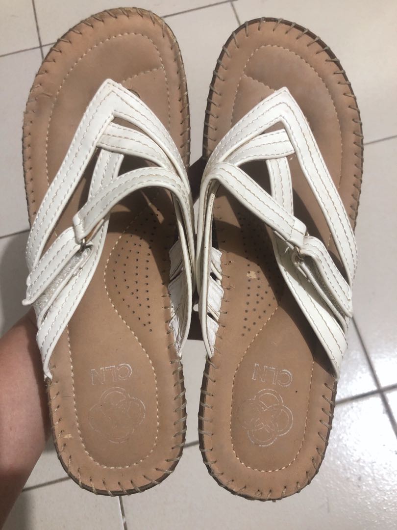 CLN white wedge sandals, Women's Fashion, Footwear, Wedges on Carousell