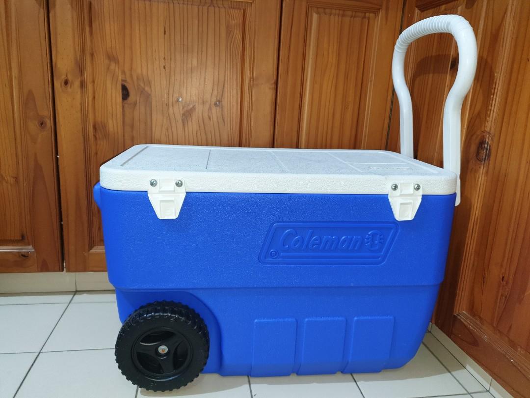Coleman Ice Box Wheeled Cooler Chiller 47.3L/ 50 quarts, Sports ...