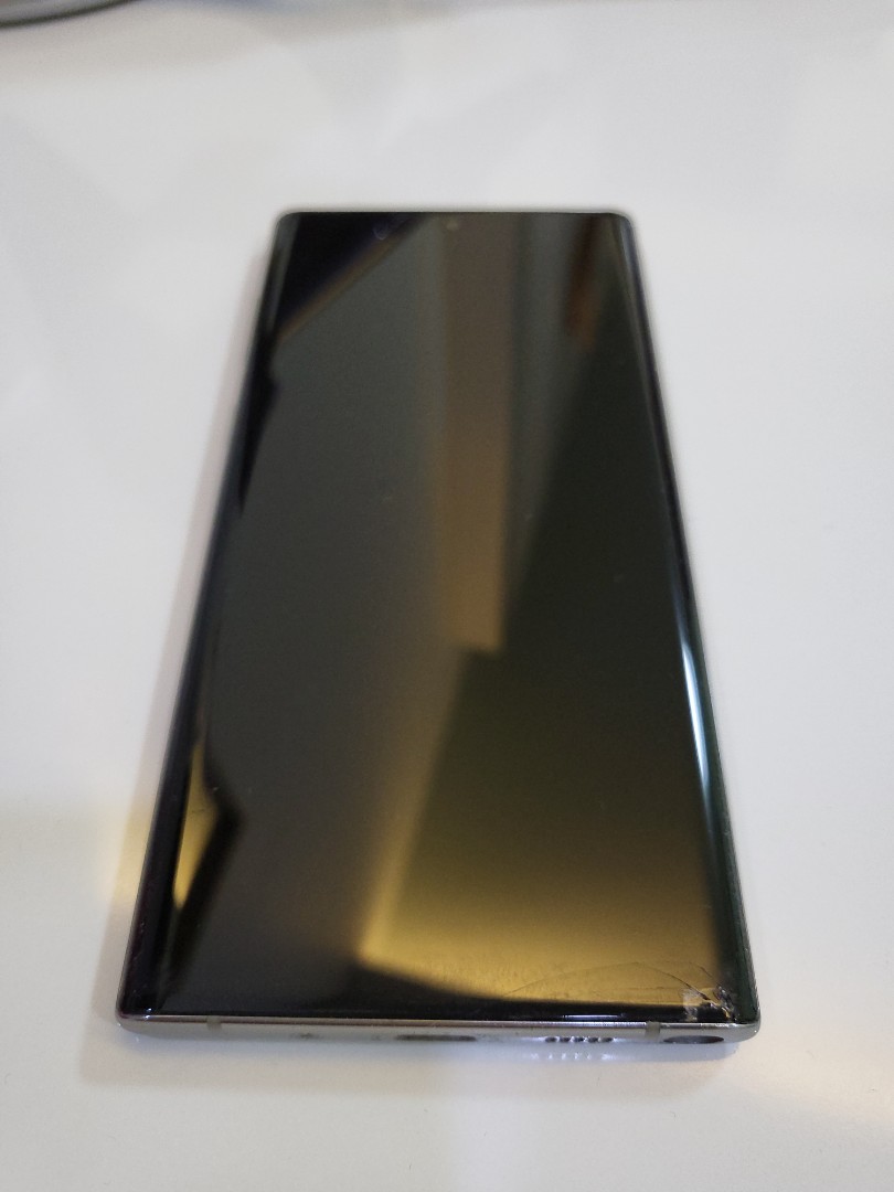 Note 10 256gb with right corner crack & no spen, Mobile Phones ...