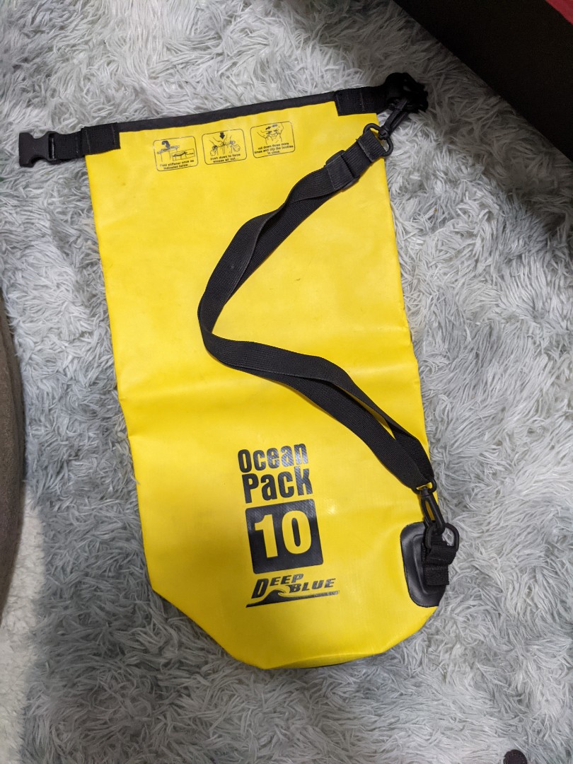 Ocean pack 10L Dry bag / dry pack / drybag, Sports Equipment, Other ...