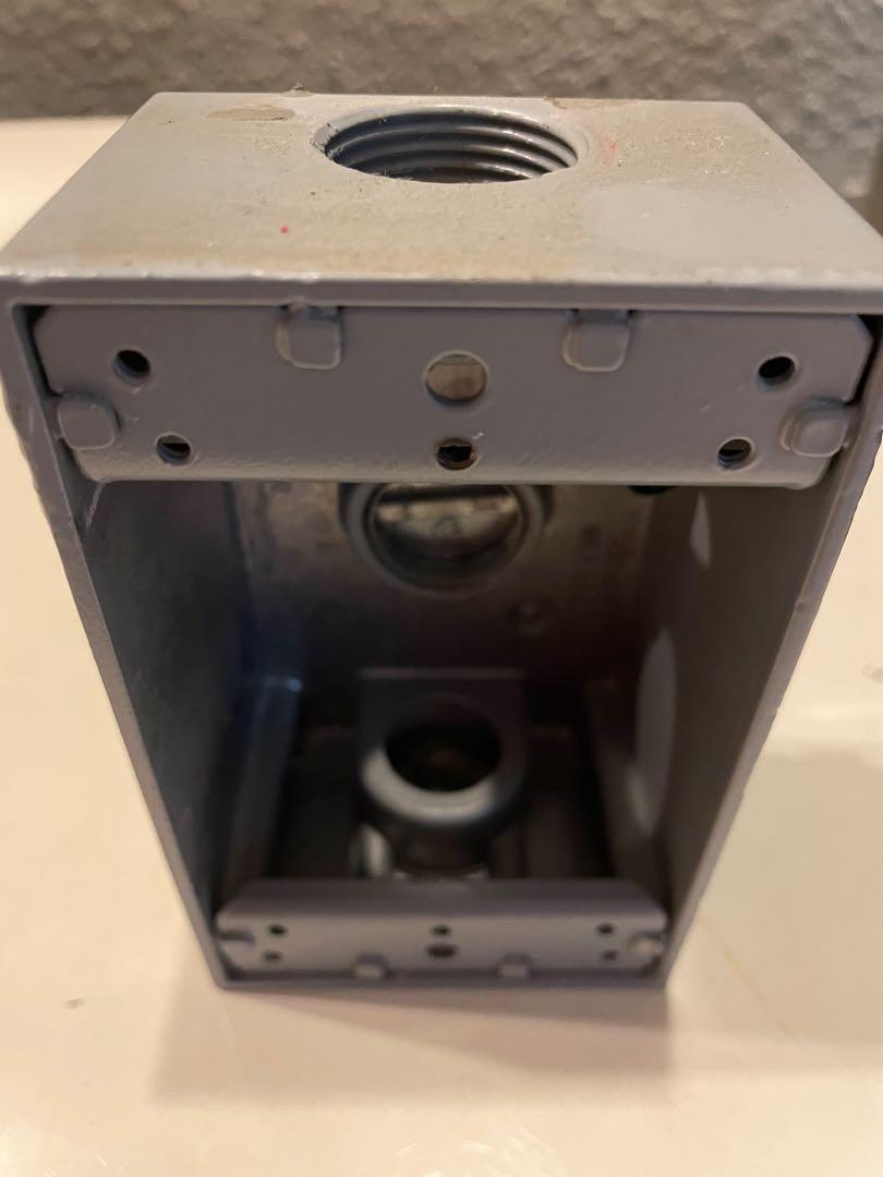 Oyaide R1 receptacle with WPC-Z high performance aluminum mounting ...