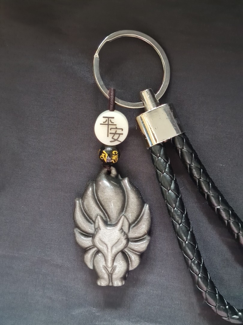 Silver Obsidian Nine Tailed Fox Key Chain, Women's Fashion, Watches ...