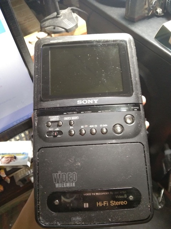 Sony Video 8 Walkman Vintage GV-300 Hi-8 8mm, TV & Home Appliances, TV ...