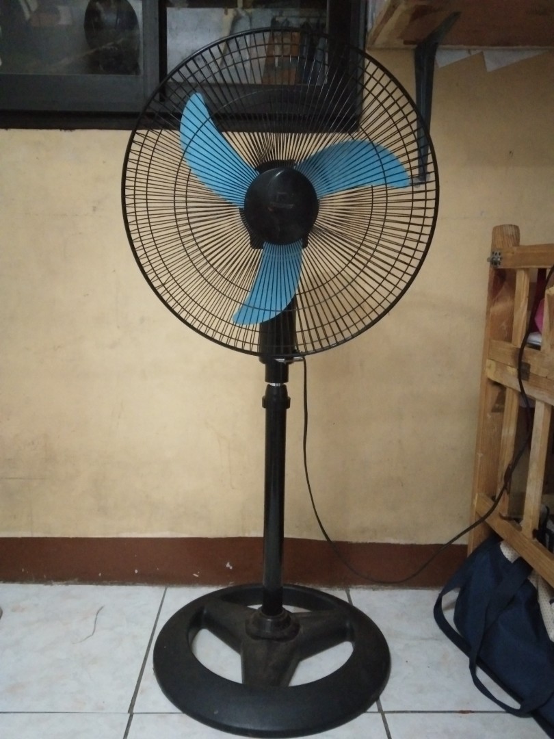 Standard Stand fan, Furniture & Home Living, Lighting & Fans, Fans on ...