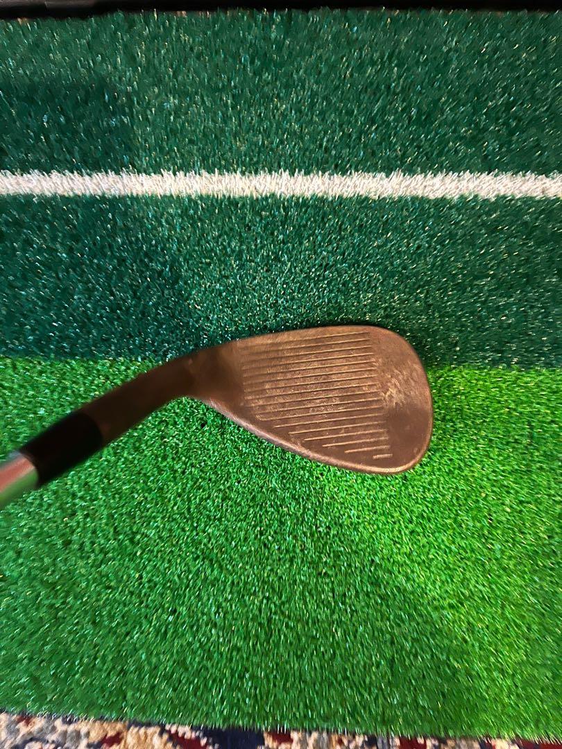 Titleist “Rust-Finished” SM4 Vokey 52 deg wedge, Sports Equipment ...