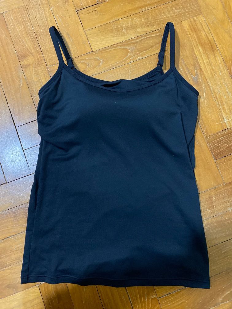 Uniqlo Black Padded Spaghetti Top, Women's Fashion, Tops, Sleeveless on ...