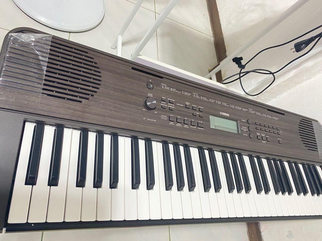 YAMAHA PSRE 360, Hobbies & Toys, Music & Media, Musical Instruments on ...