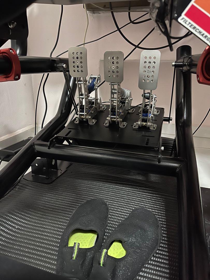 Az Racing GT Formula + Quest 1 + Simagic Alpha wheel/base/switch kill + Heusinkveld Ultimate ...