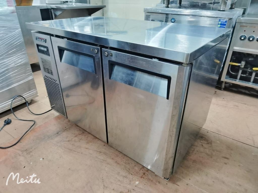 COUNTER CHILLER 2 DOOR UNDERCOUNTER TURBO AIR CHILLER 2 DOOR NEW ...