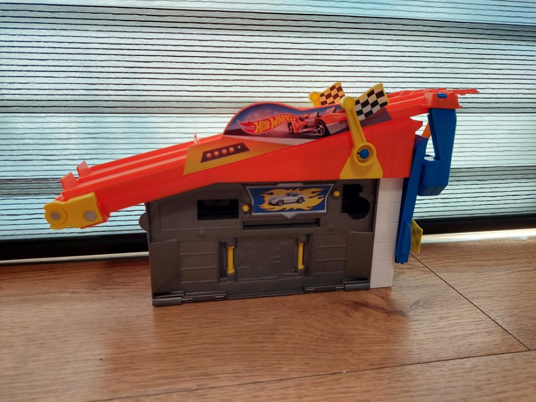 Hot Wheels Racing Set, Hobbies & Toys, Toys & Games on Carousell