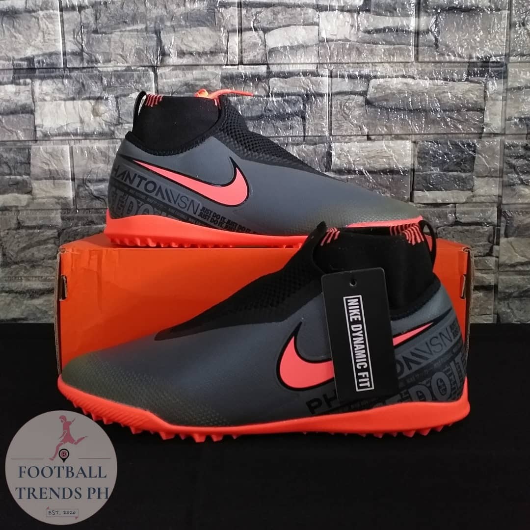 Nike React Phantom VSN Pro DF TF, Sports Equipment, Other Sports ...