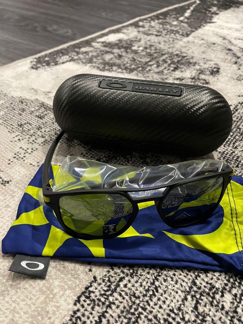 Oakley Latch Alpha VR46 Edition, Men's Fashion, Watches & Accessories ...