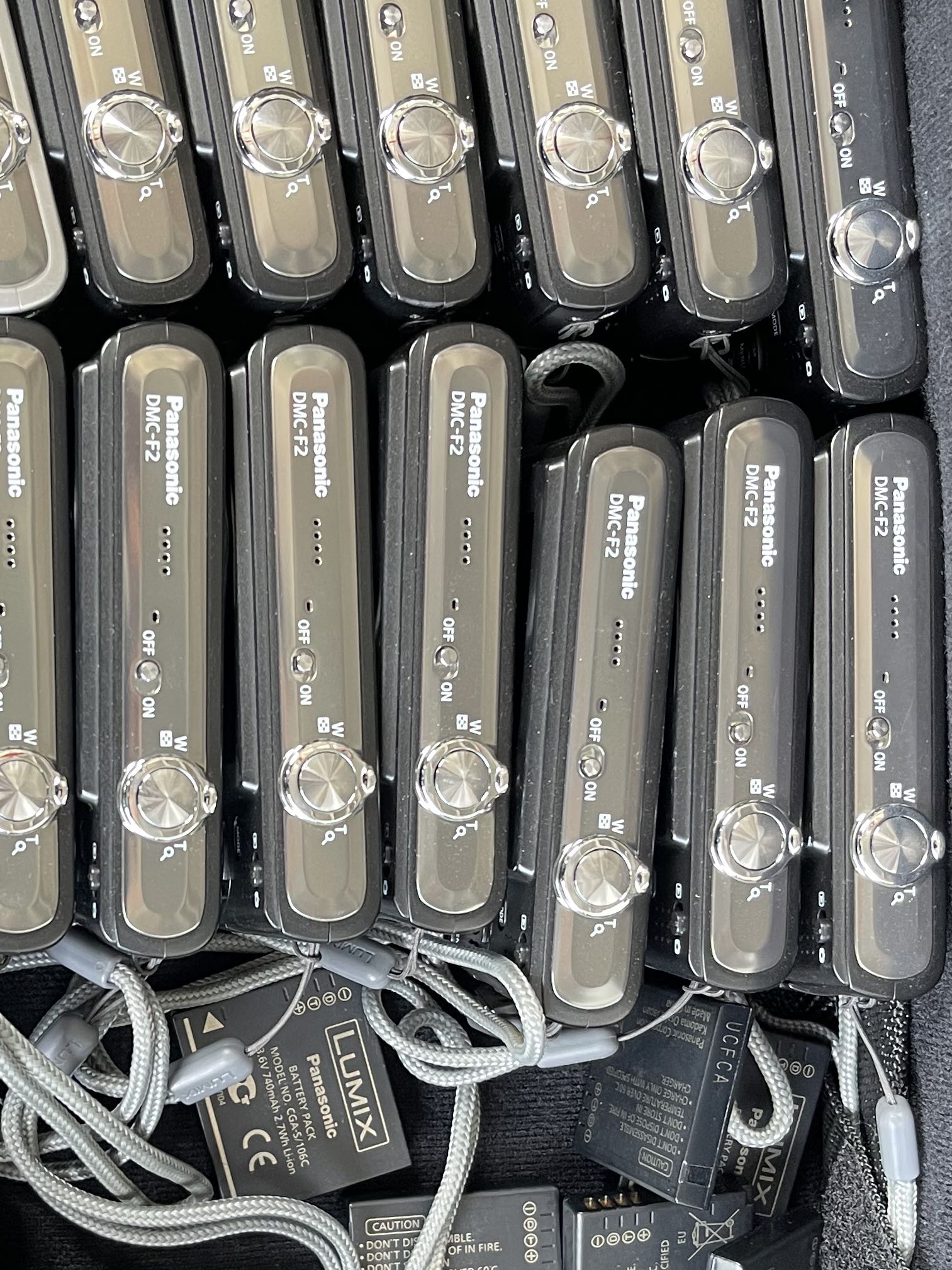 Panasonic MDC-F2 digital camera, Photography, Cameras on Carousell