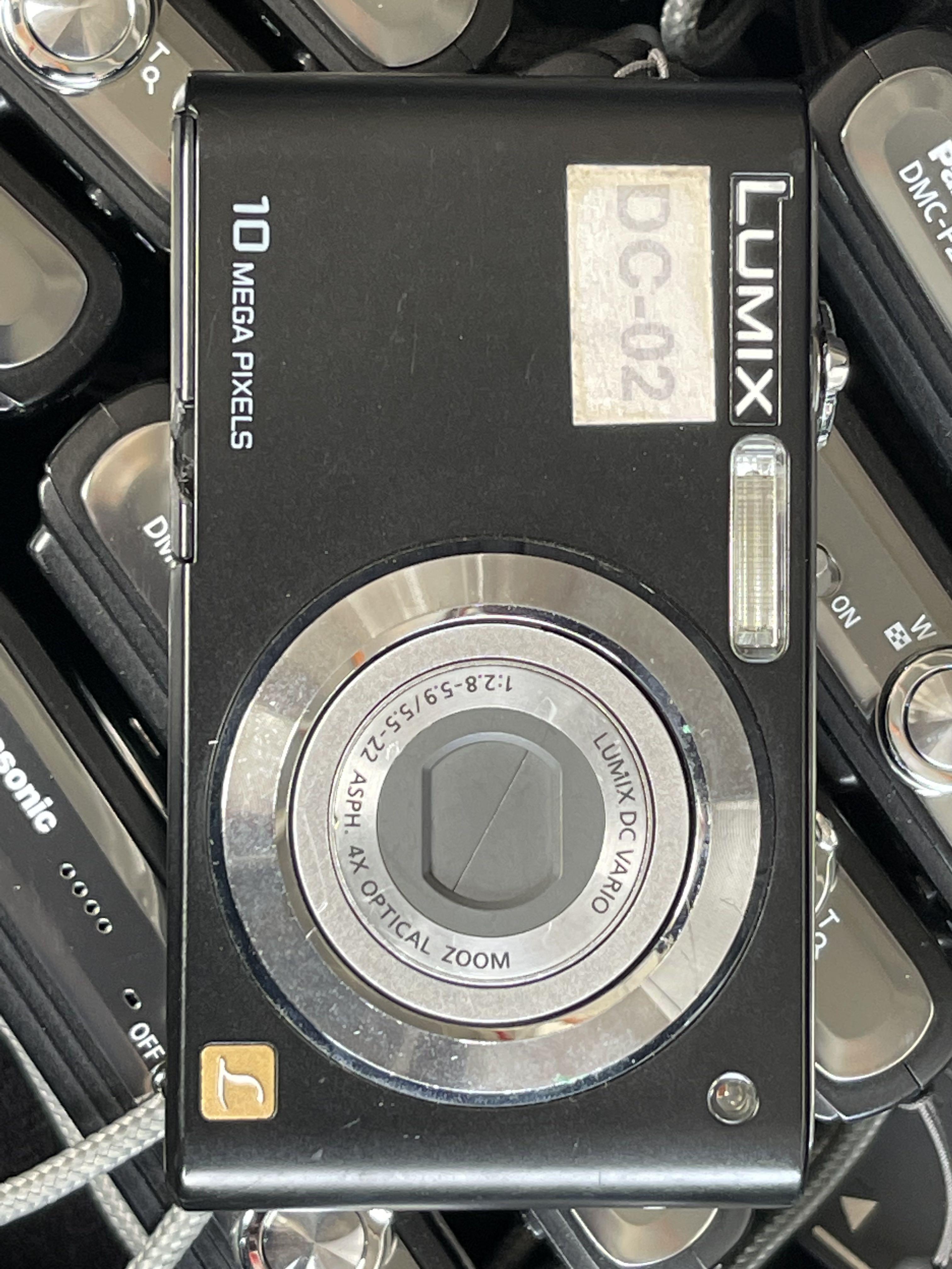 Panasonic MDC-F2 digital camera, Photography, Cameras on Carousell