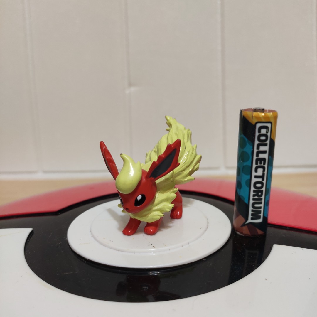Pokemon Takara Tomy Moncolle Flareon, Hobbies & Toys, Toys & Games on ...