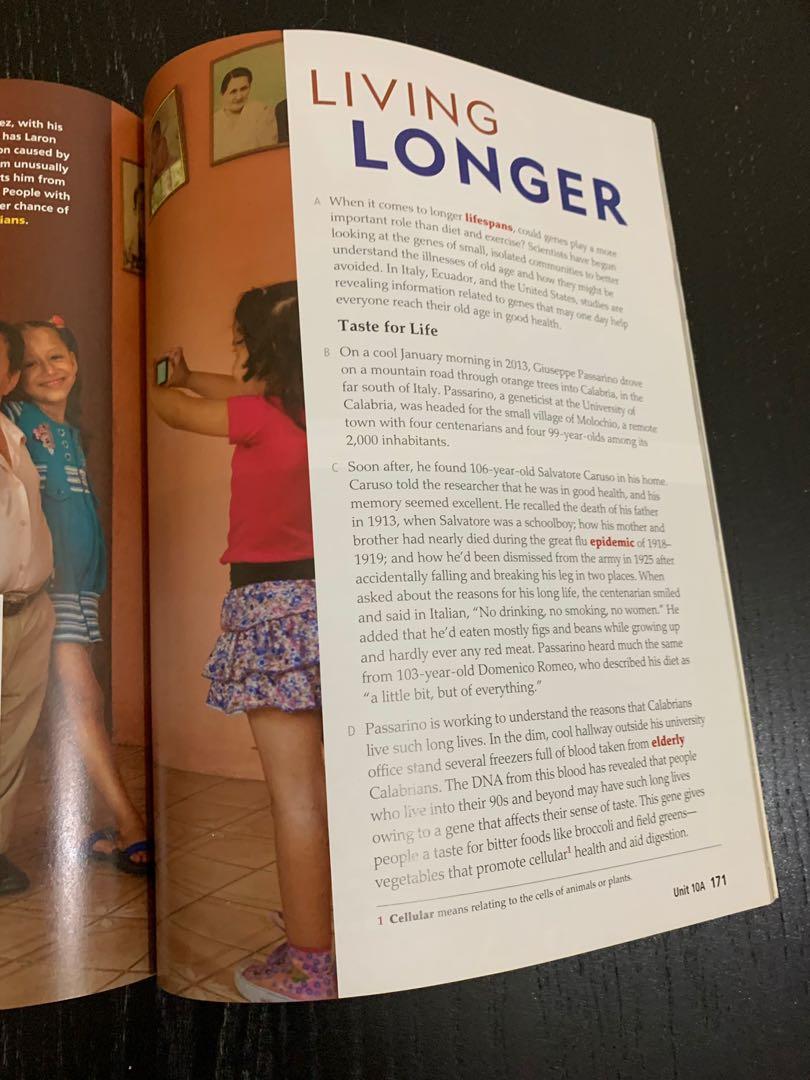 Reading Explorer 4 Third Edition National Geographic, Hobbies & Toys ...