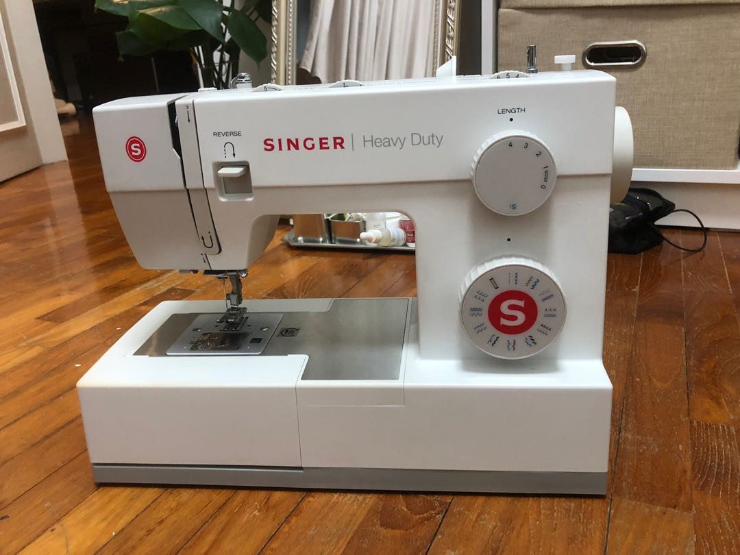 Singer 5523 scholastic heavy duty sewing machine, TV & Home Appliances ...