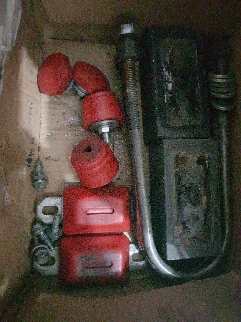 2 inch lowering kit, Car Accessories, Accessories on Carousell