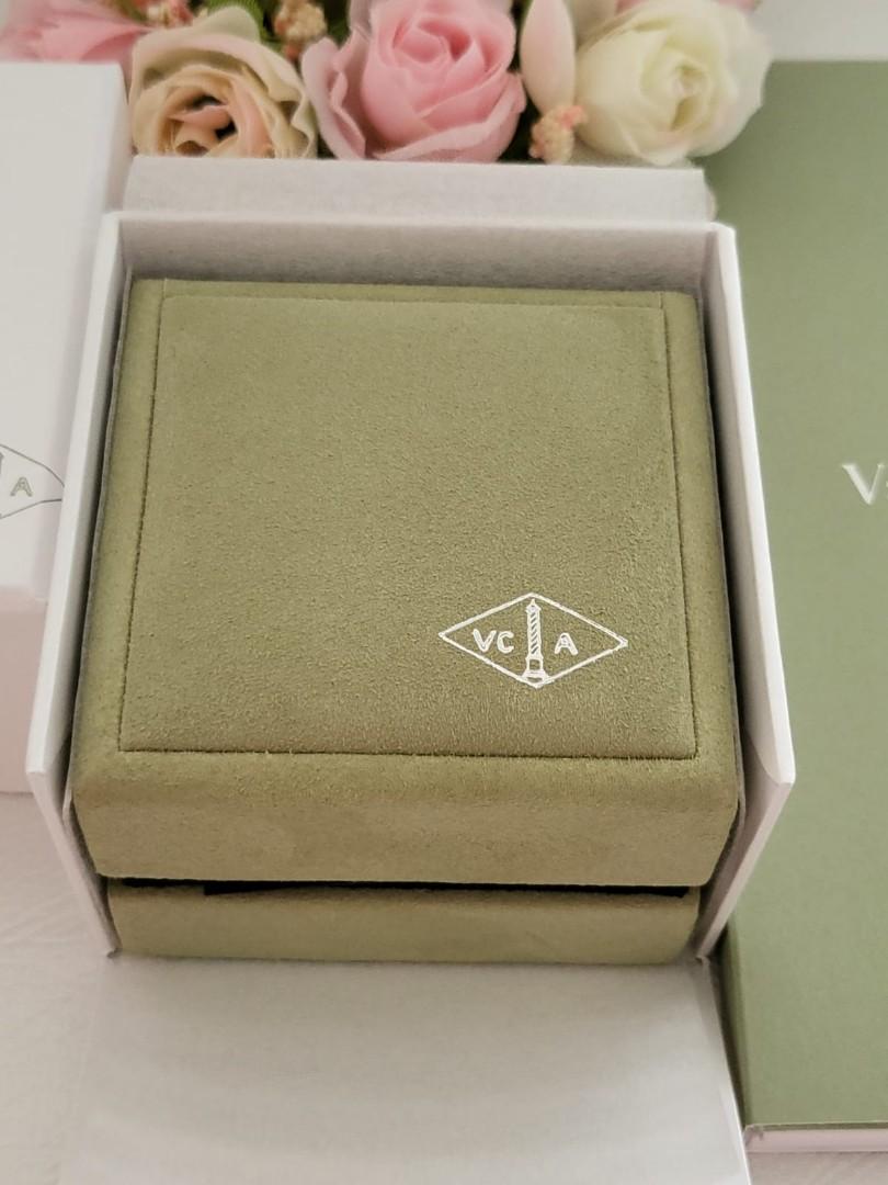[Authentic & New] Van Cleef & Arpels (VCA) Box, Luxury, Accessories on ...