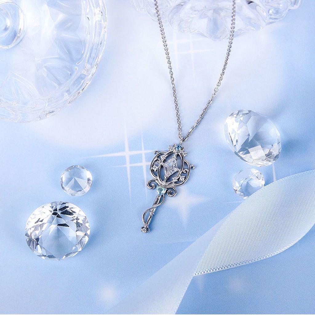 CLUE x Disney Cinderella Necklace, Women's Fashion, Jewelry ...