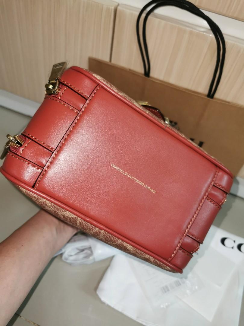 Coach Riley Lunchbox Bag In Signature Canvas, Women's Fashion, Bags ...