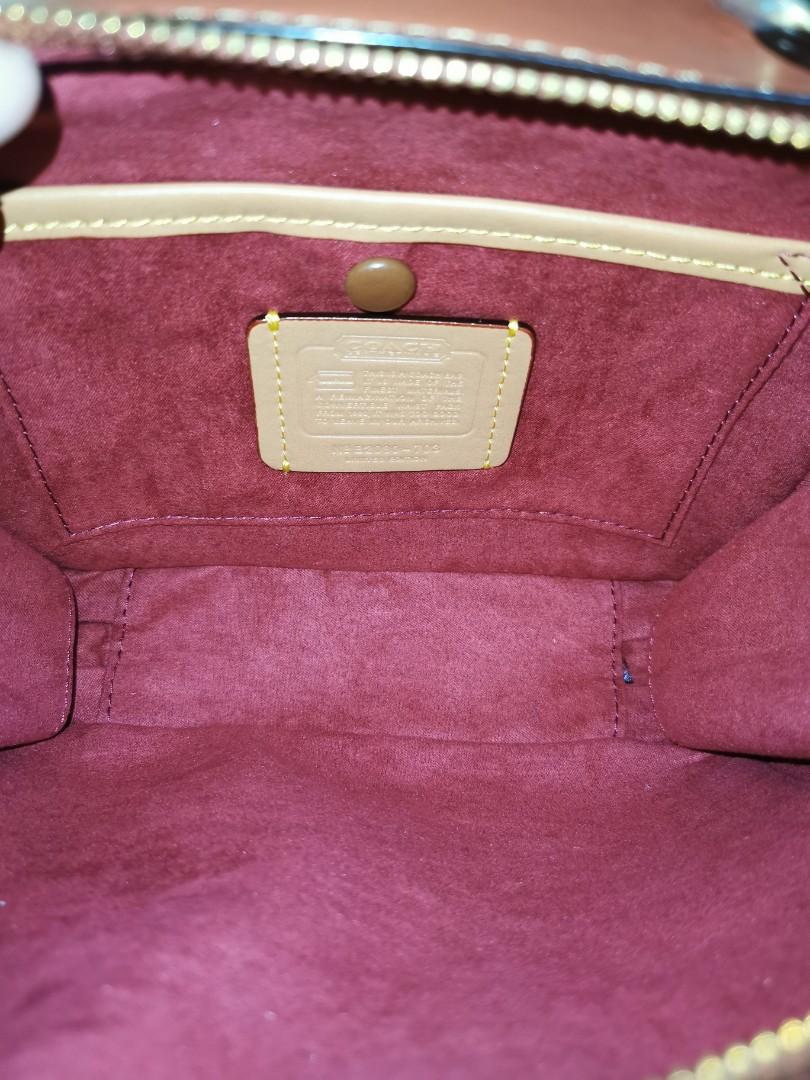 Coach Riley Lunchbox Bag In Signature Canvas, Women's Fashion, Bags ...