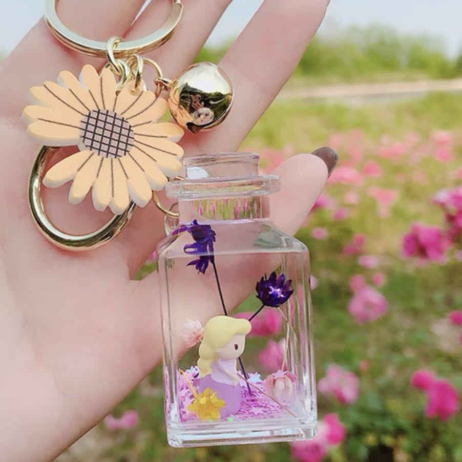 Disney Princesses Water Crystal Keychains, Hobbies & Toys, Toys & Games ...