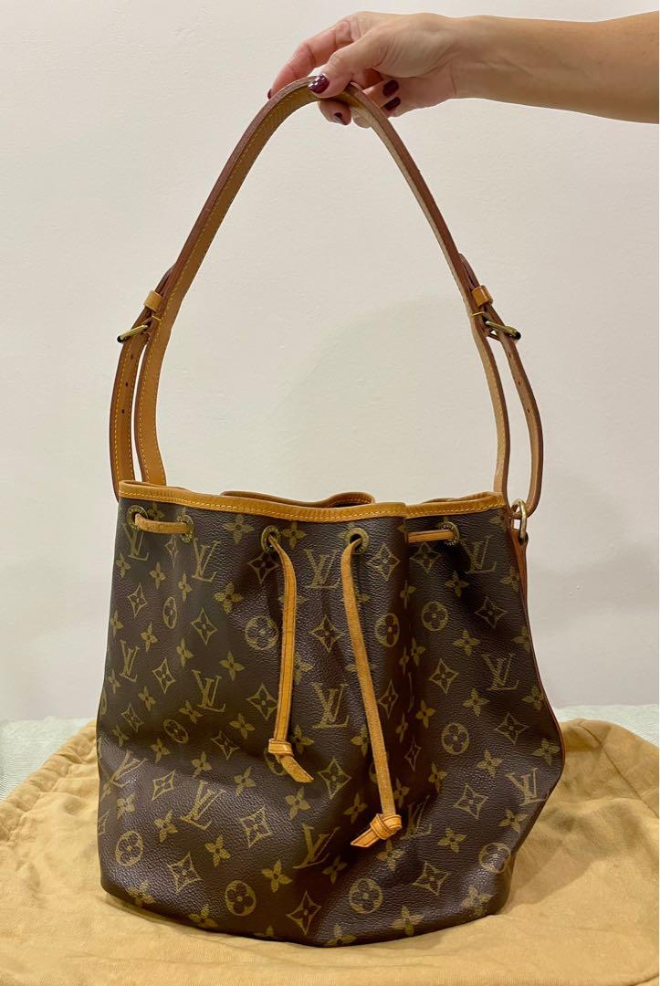 Louis Vuitton Classic Monogram Bag, Luxury, Bags & Wallets on Carousell