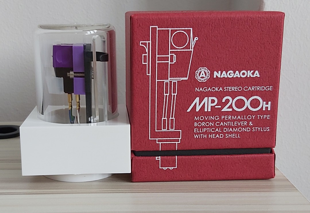Nagaoka cartridge Model MP200 with headshell, Audio, Other Audio ...