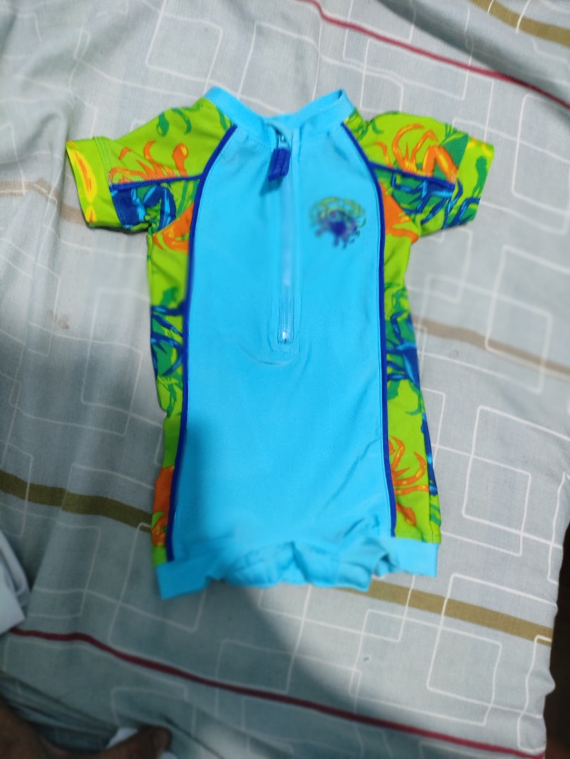 RUSH GUARD, Babies & Kids, Babies & Kids Fashion on Carousell