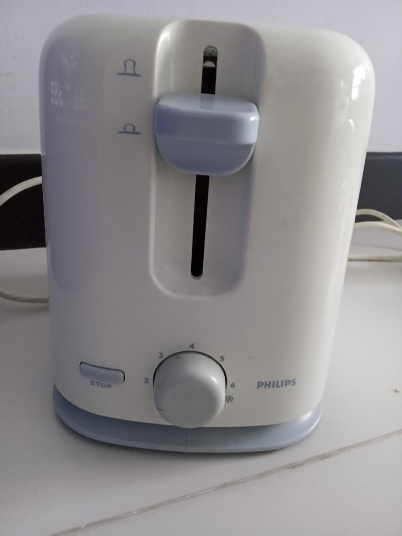 Assorted home appliances moving house sale - Sandwich maker, DVD player ...