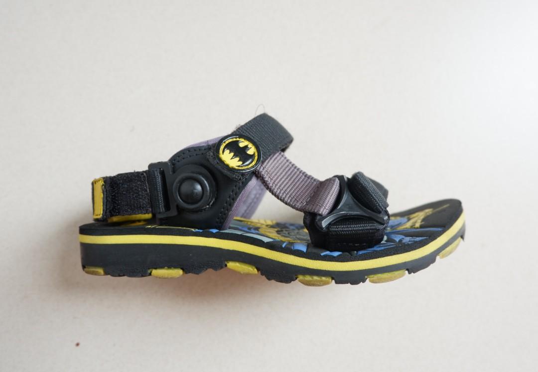 Sepatu Sandal Anak Batman, Bayi & Anak, Lainnya di Carousell