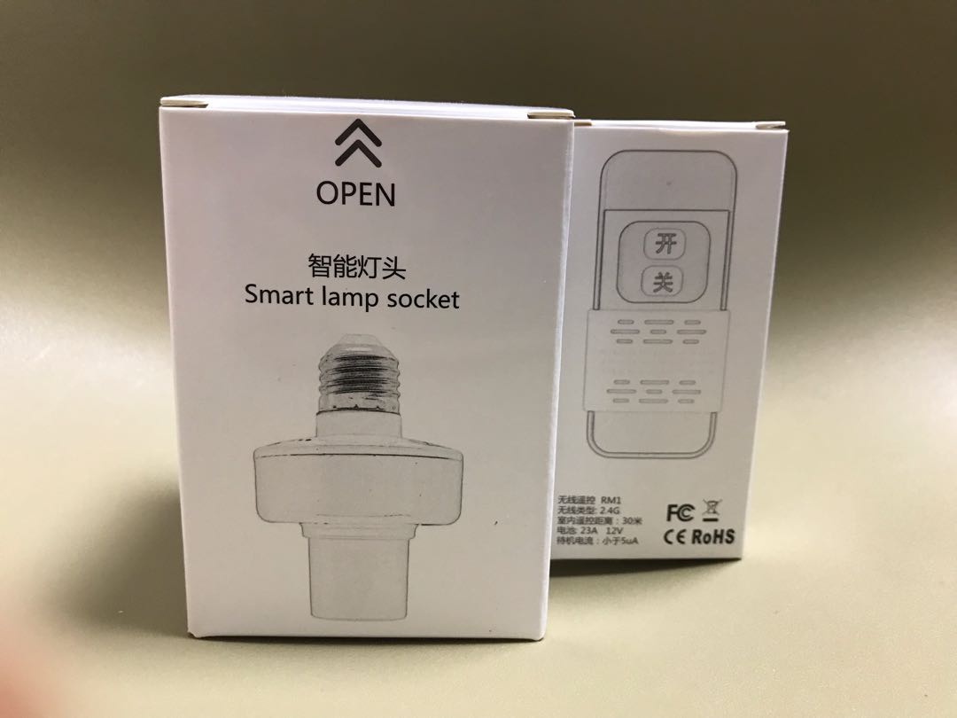 Smart lamp socket, 傢俬＆家居, 燈飾及風扇, 燈飾 - Carousell