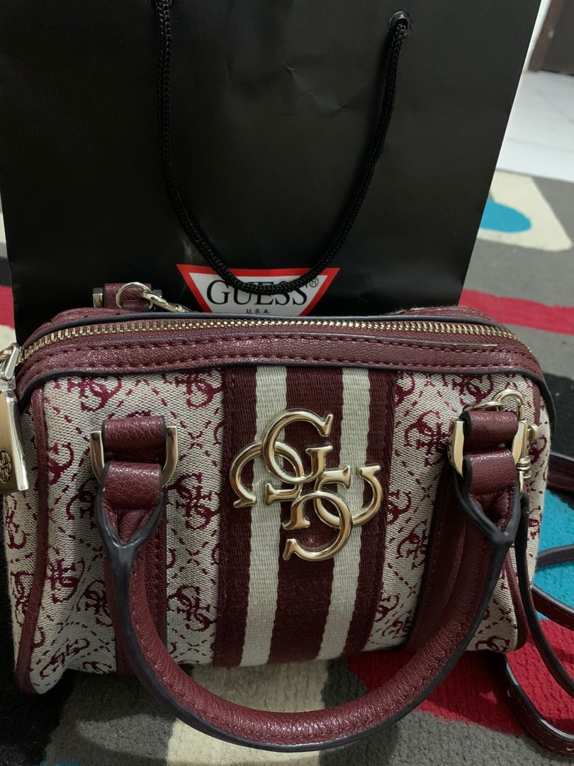Tas Guess Vintage Mini Satchel, Fesyen Wanita, Tas & Dompet di Carousell