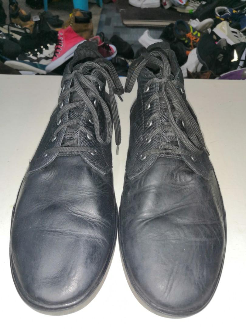 Timberland mid cut triple black, Men's Fashion, Footwear, Boots on ...