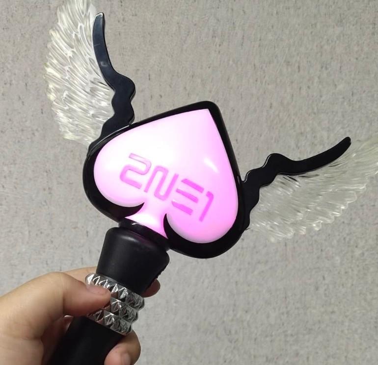 2NE1 Japan Lightstick, Hobbies & Toys, Memorabilia & Collectibles, K ...